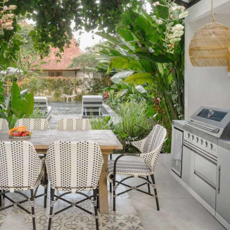 Urban Outdoor Kitchen | Grills, BBQs, Pizza Ovens & More!